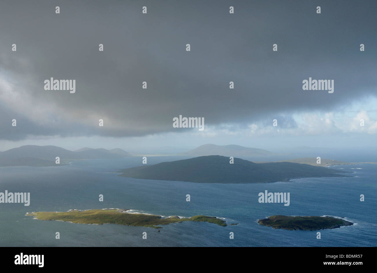 Isle of taransay hi-res stock photography and images - Alamy