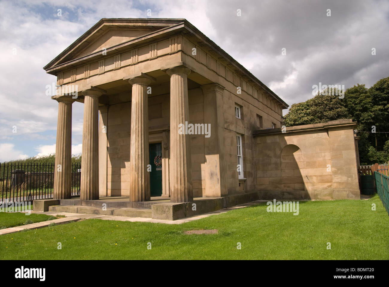House building stone ground hi-res stock photography and images - Alamy