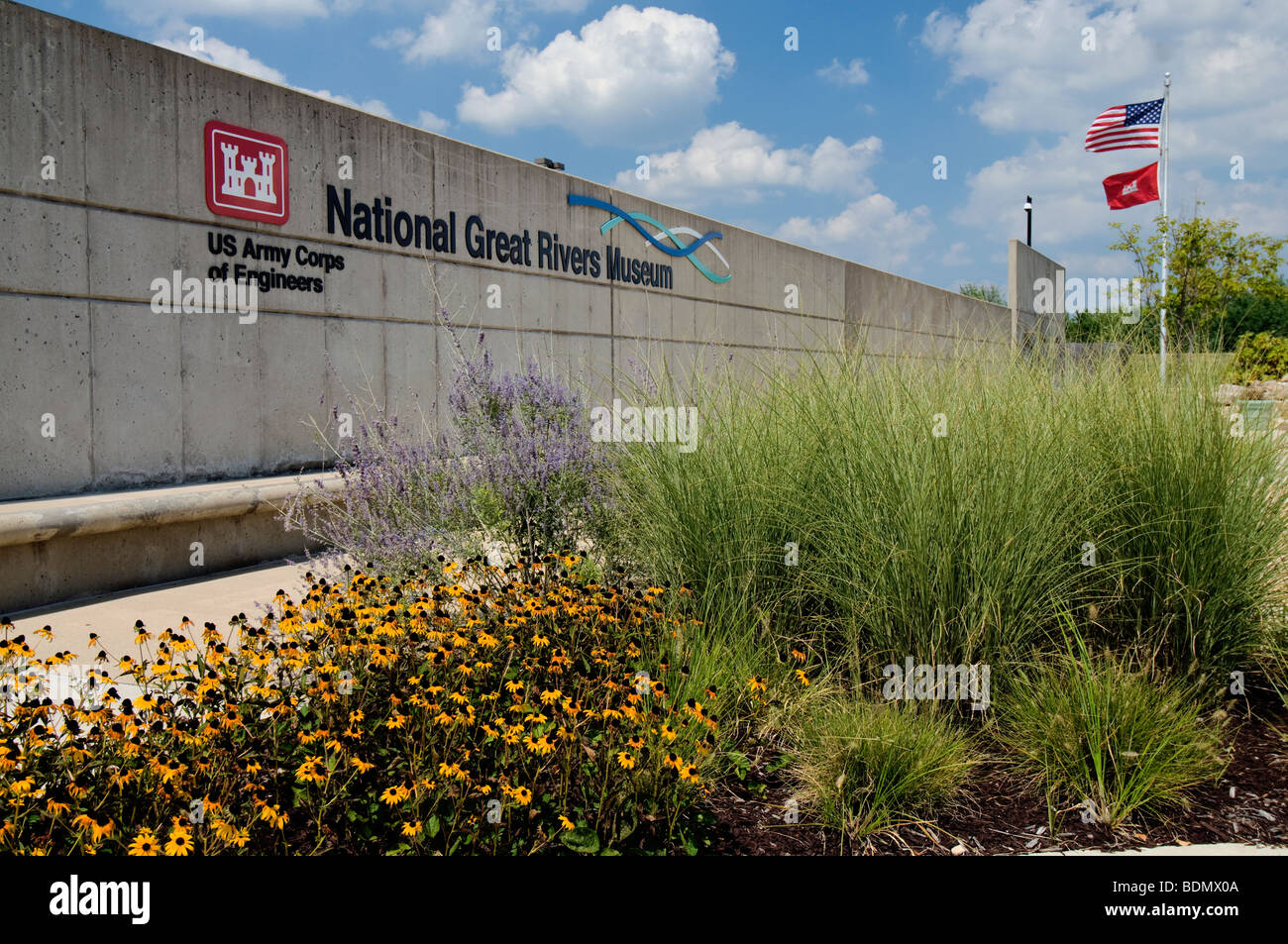 The National Great Rivers Museum on the Meeting of the Great Rivers ...