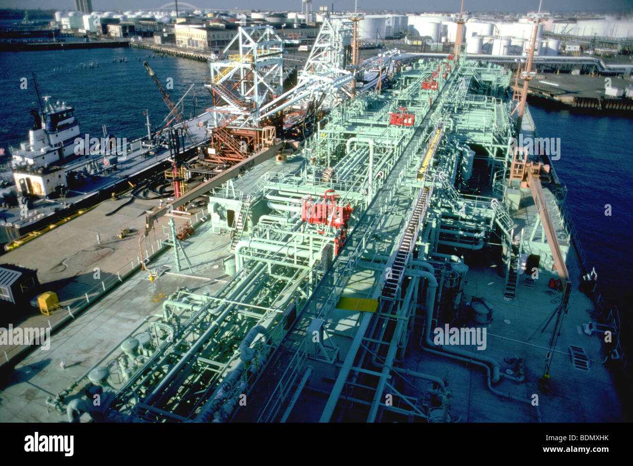Petroleum resources hi-res stock photography and images - Alamy