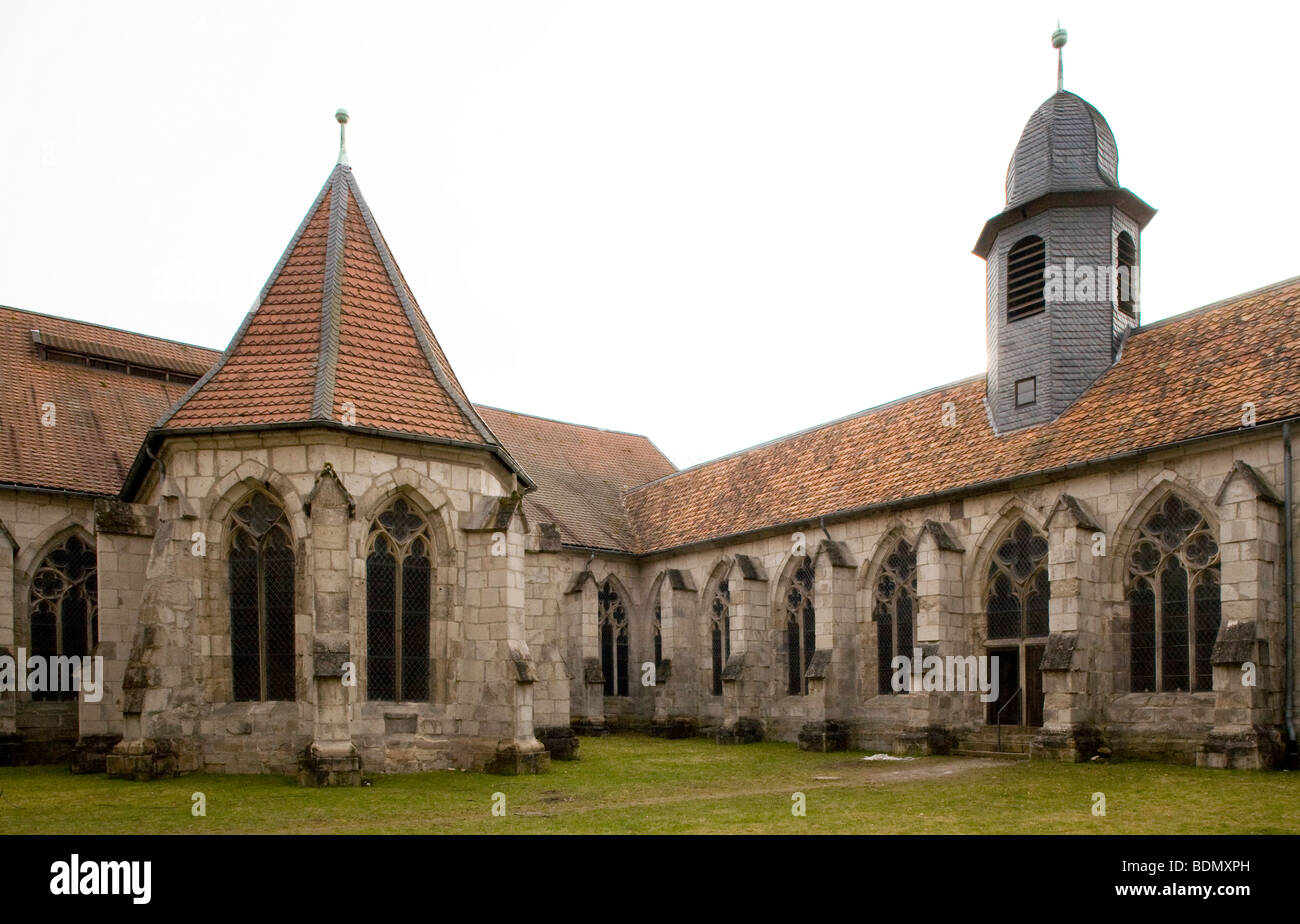 Walkenried/Harz, Klosterruine, Walkenried ehem Kloster Kreuzganghof m ...
