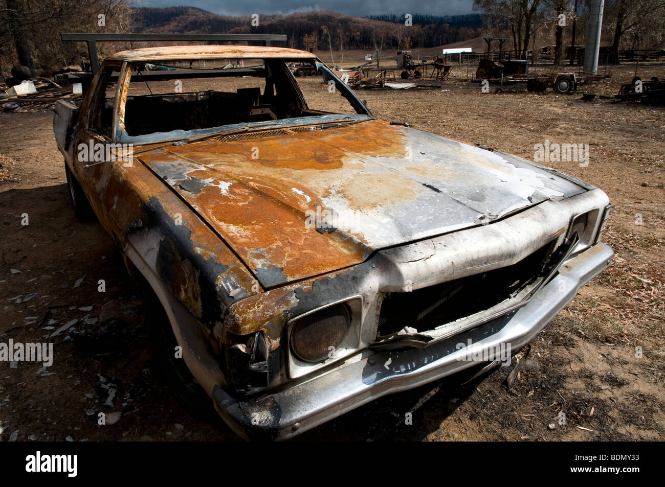 Burnt out vehicle hi-res stock photography and images - Alamy