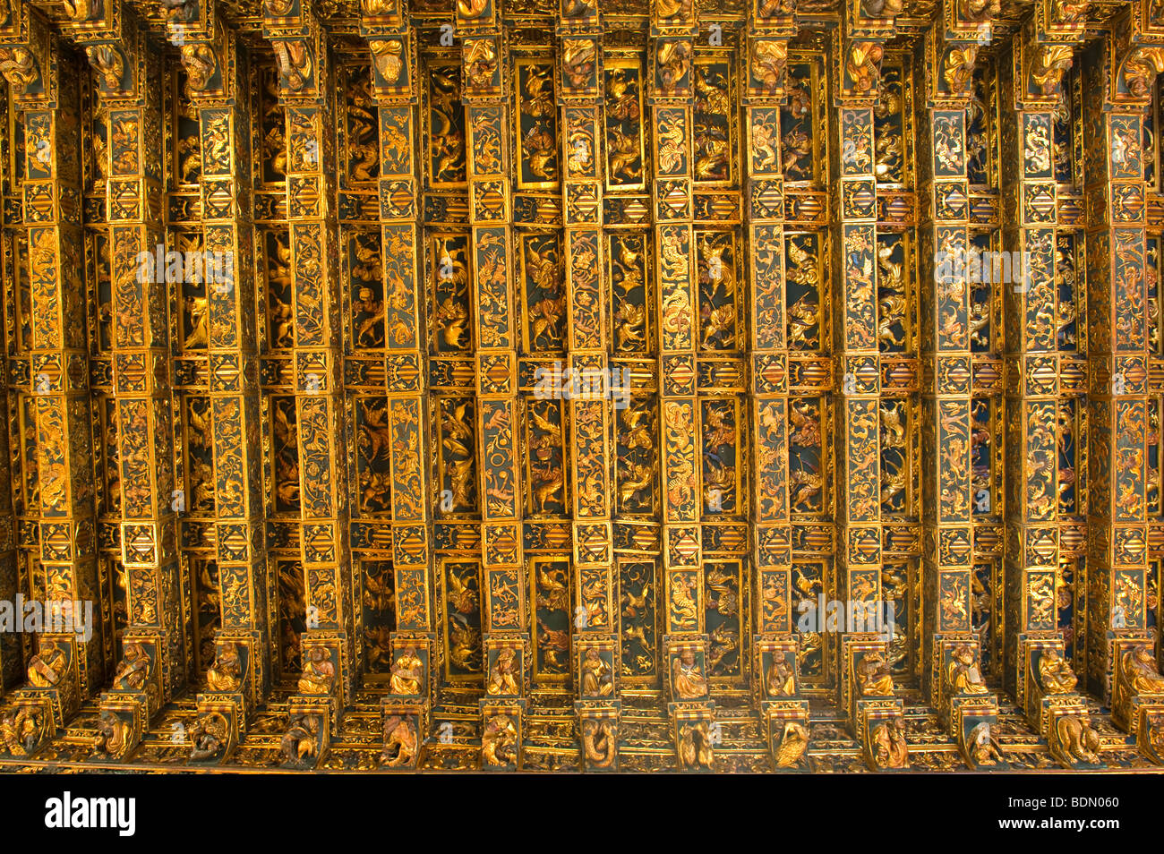 Council hall hi-res stock photography and images - Alamy