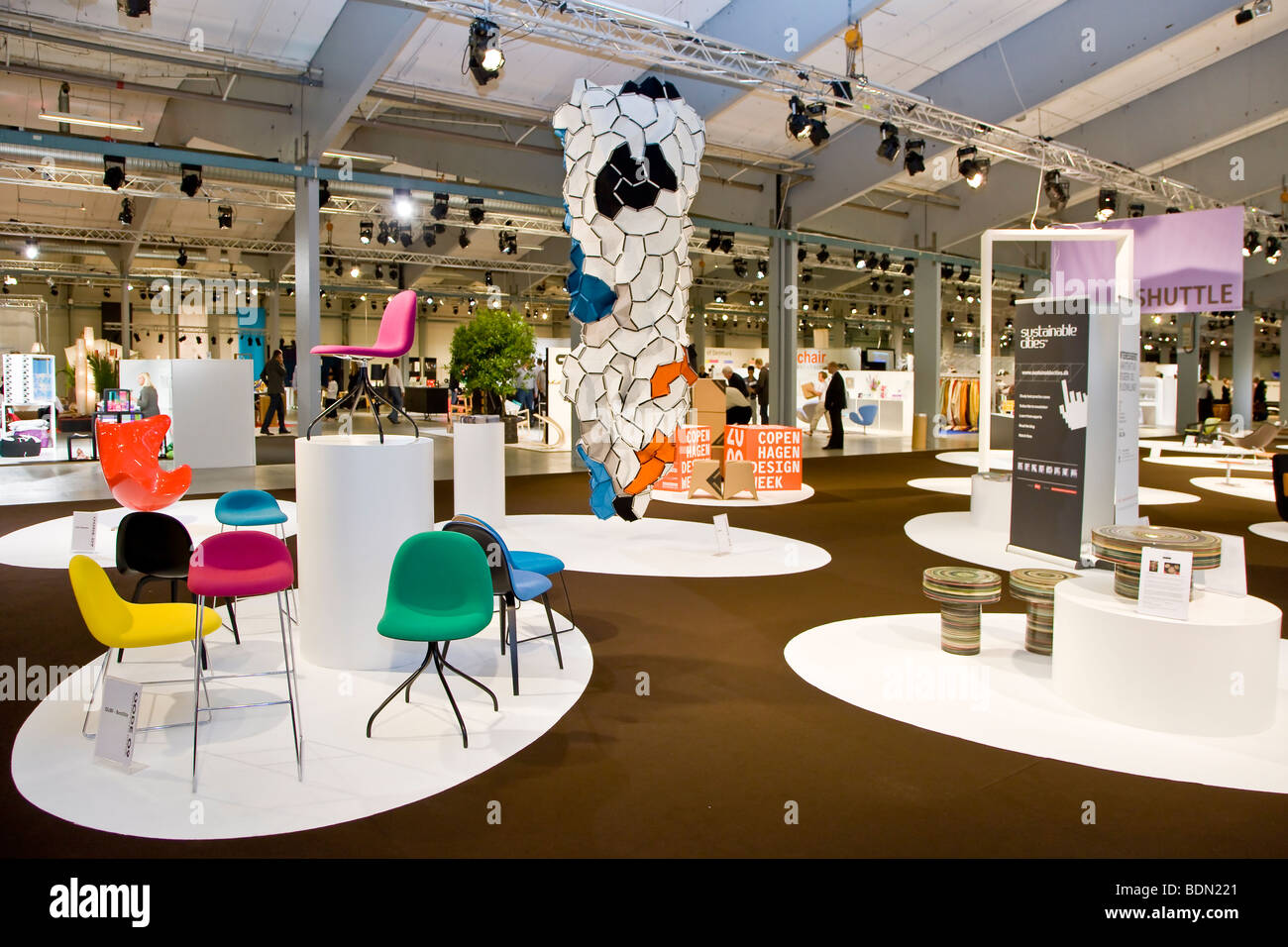 Modern exhibition area hi-res stock photography and images - Alamy