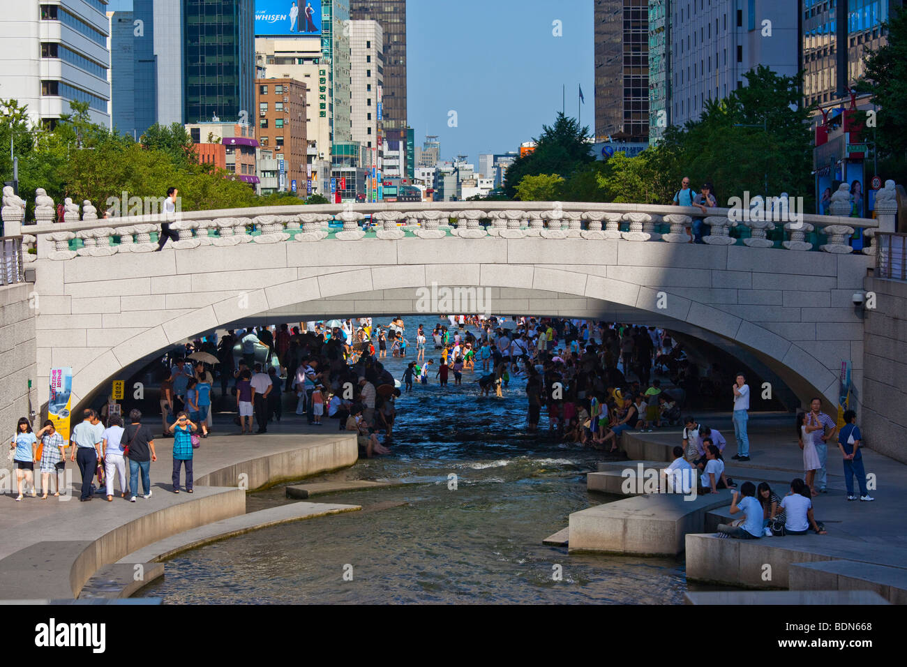 Cheonggyecheon River in Seoul South Korea Stock Photo - Alamy