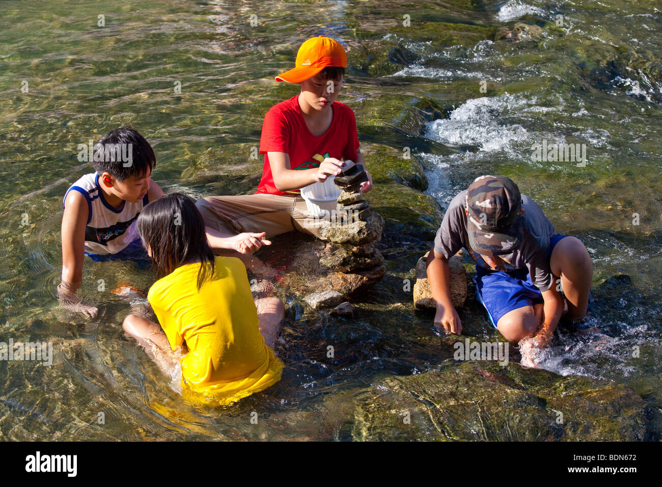 South korean children hi-res stock photography and images - Alamy