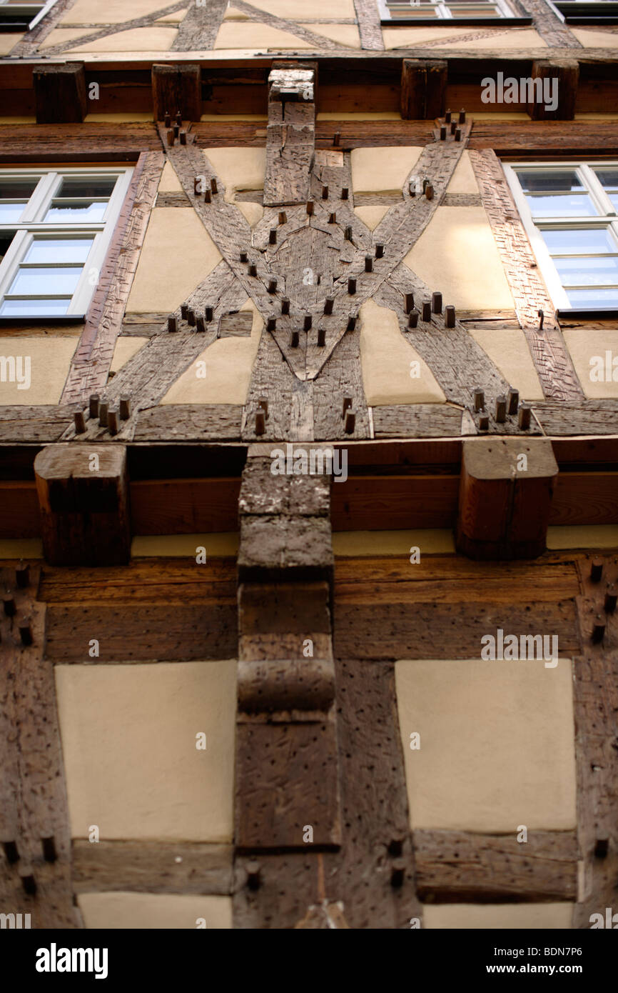 Timber framing hi-res stock photography and images - Alamy