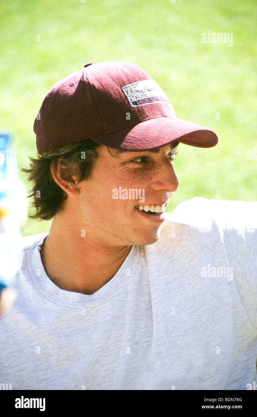 Teen boy smile happy pleasant hi-res stock photography and images - Alamy