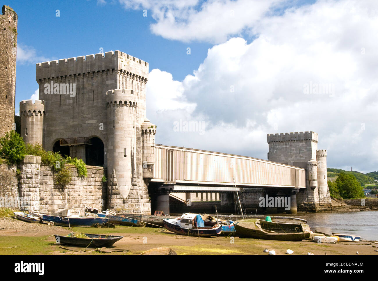 Robert Stephenson's tubular iron railway bridge crossing the River ...