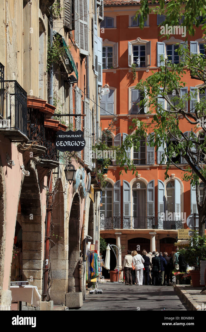 Grasse place aux aires hi-res stock photography and images - Alamy