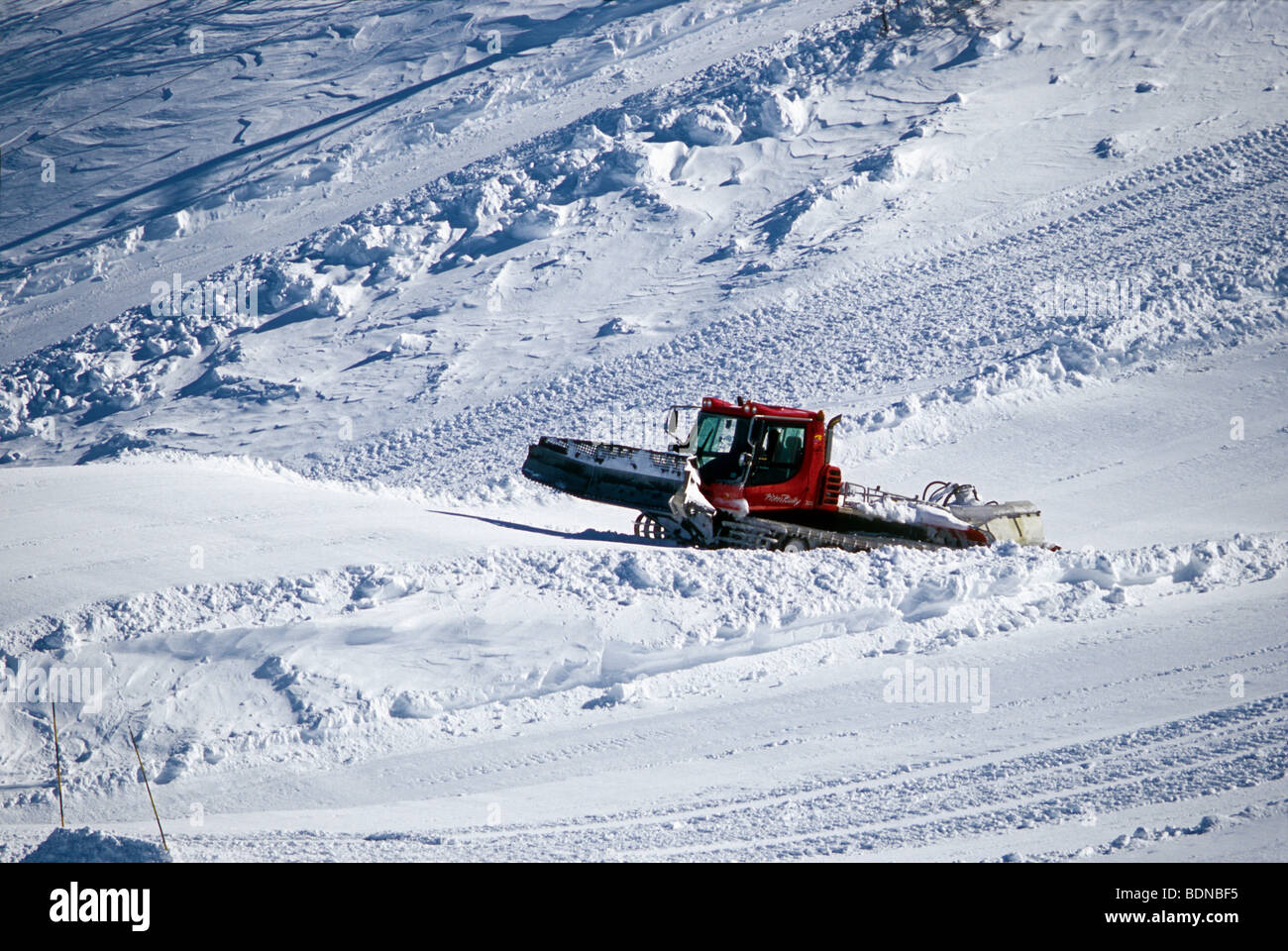 Piste basher hi-res stock photography and images - Alamy