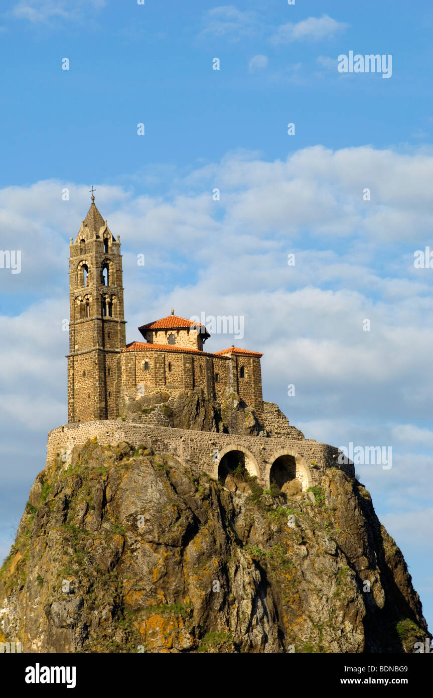 Le puy en velay church hi-res stock photography and images - Alamy