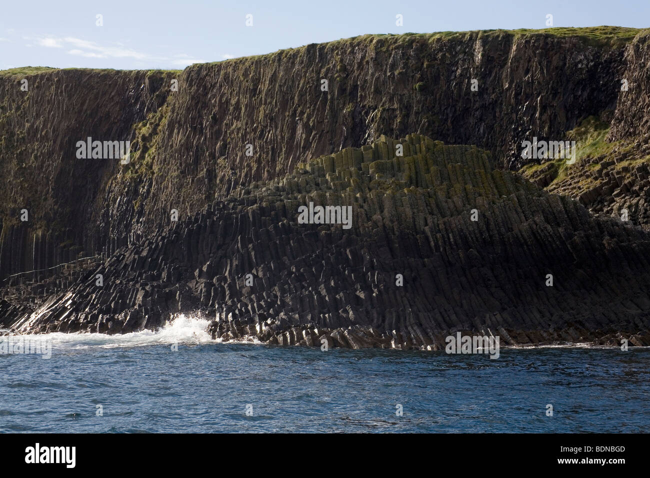 Volcanic basalt island colonnade sea hi-res stock photography and ...
