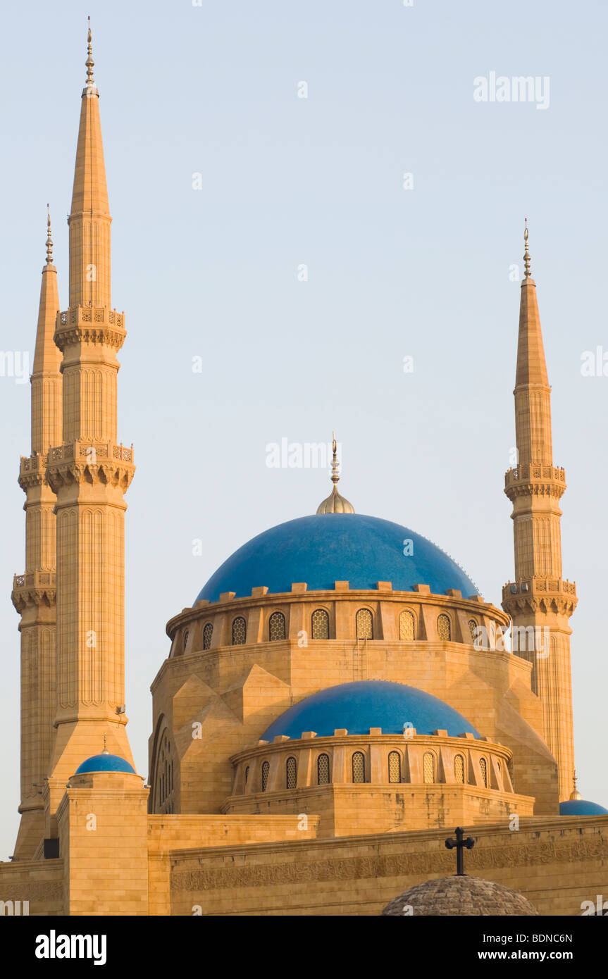 The Mohammad Al-Amin Mosque in downtown Beirut, built between 2002 and ...