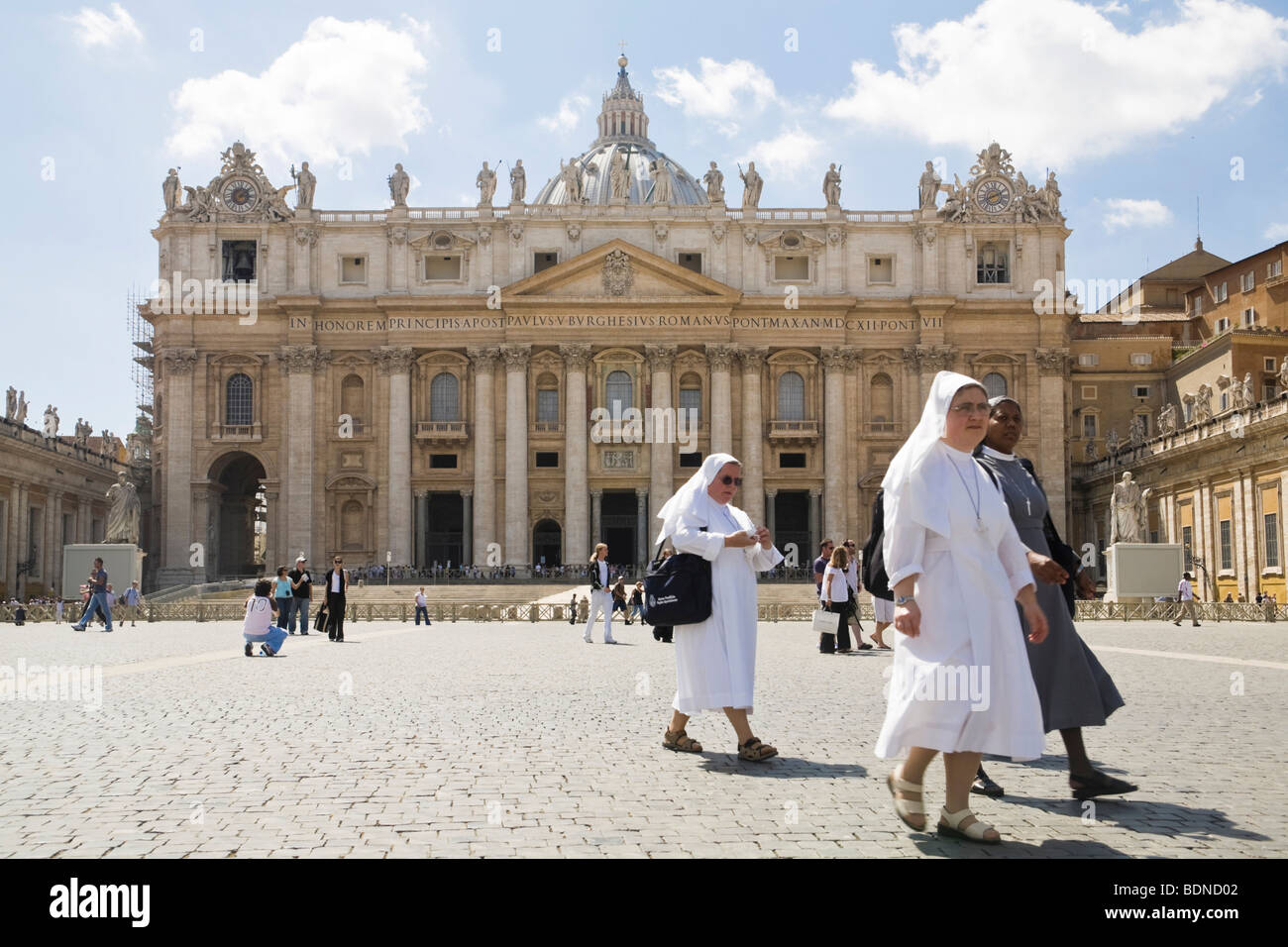 Nuns in front of St Peter's Basilica, Vatican City, Rome, Lazio, Italy ...