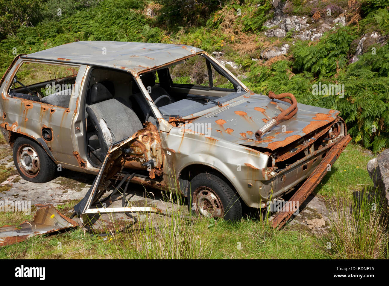 Rusting abandoned Car, rust, old, metal, vehicle, vintage, rusty, transportation, automobile ...