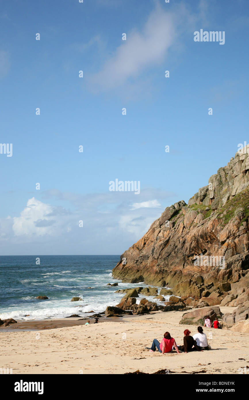 Rugged cliffs near pendeen village hi-res stock photography and images ...
