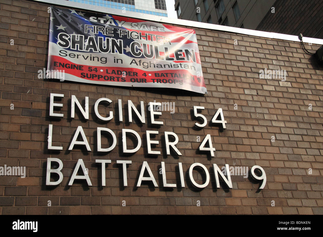 The New York firehouse Engine 54 Ladder 4 Battlion 9, in the Theater ...