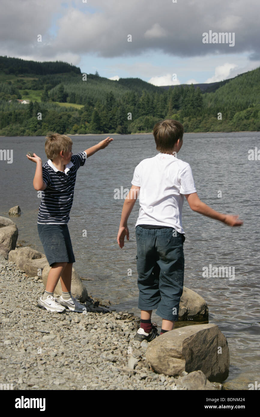 British lads hi-res stock photography and images - Alamy