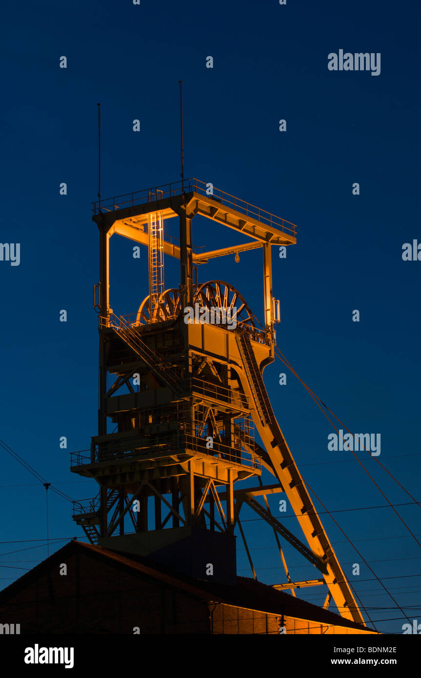 Gallows frame hi-res stock photography and images - Alamy