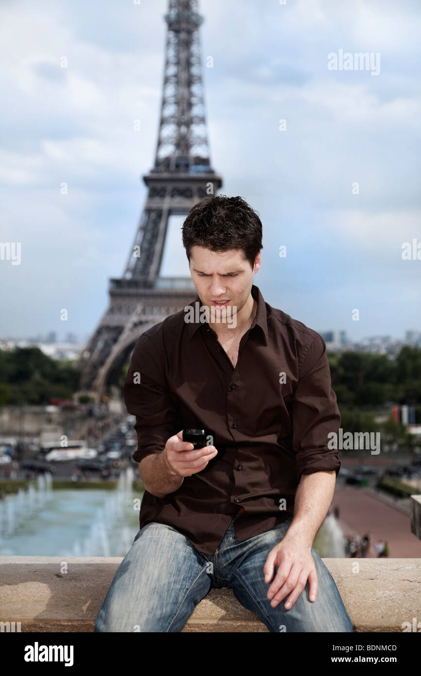 Eiffel tower man hi-res stock photography and images - Alamy