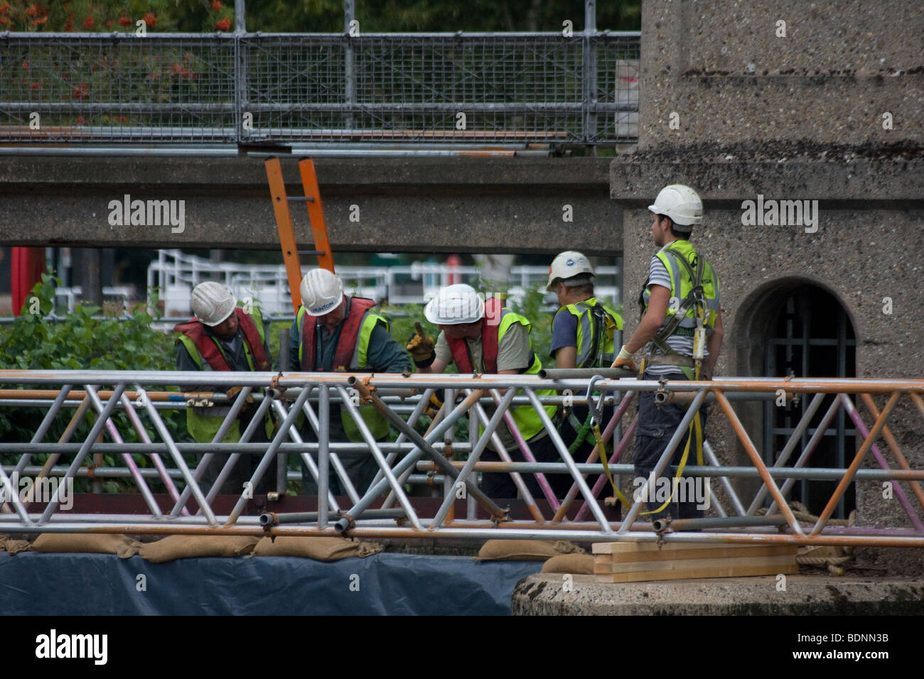 building scaffold scaffolding site construction rig workers Stock Photo ...
