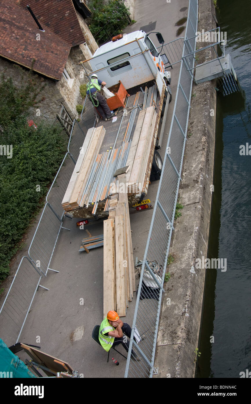 building scaffold scaffolding site construction rig workers Stock Photo ...