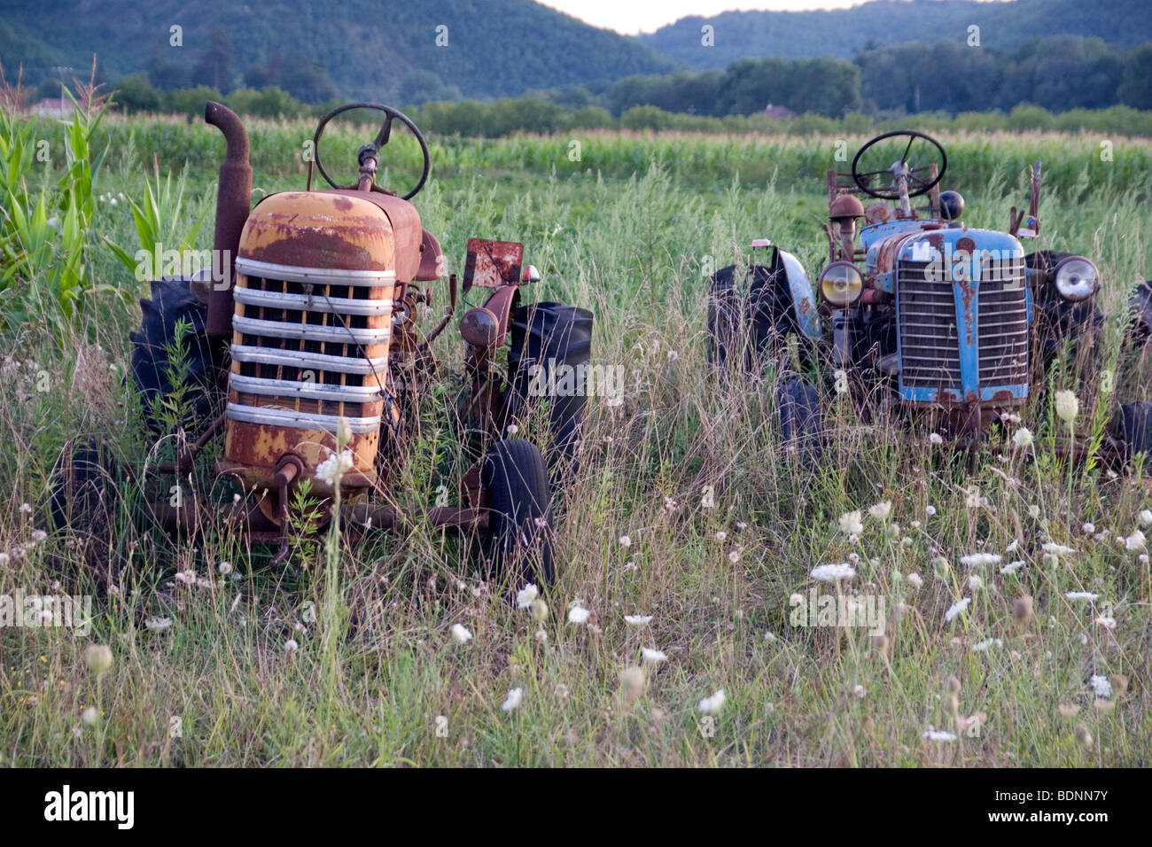French tractors hi-res stock photography and images - Alamy