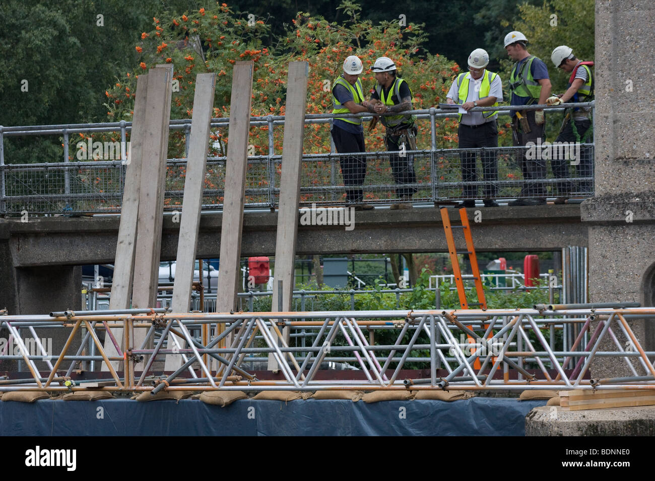building scaffold scaffolding site construction rig workers Stock Photo ...