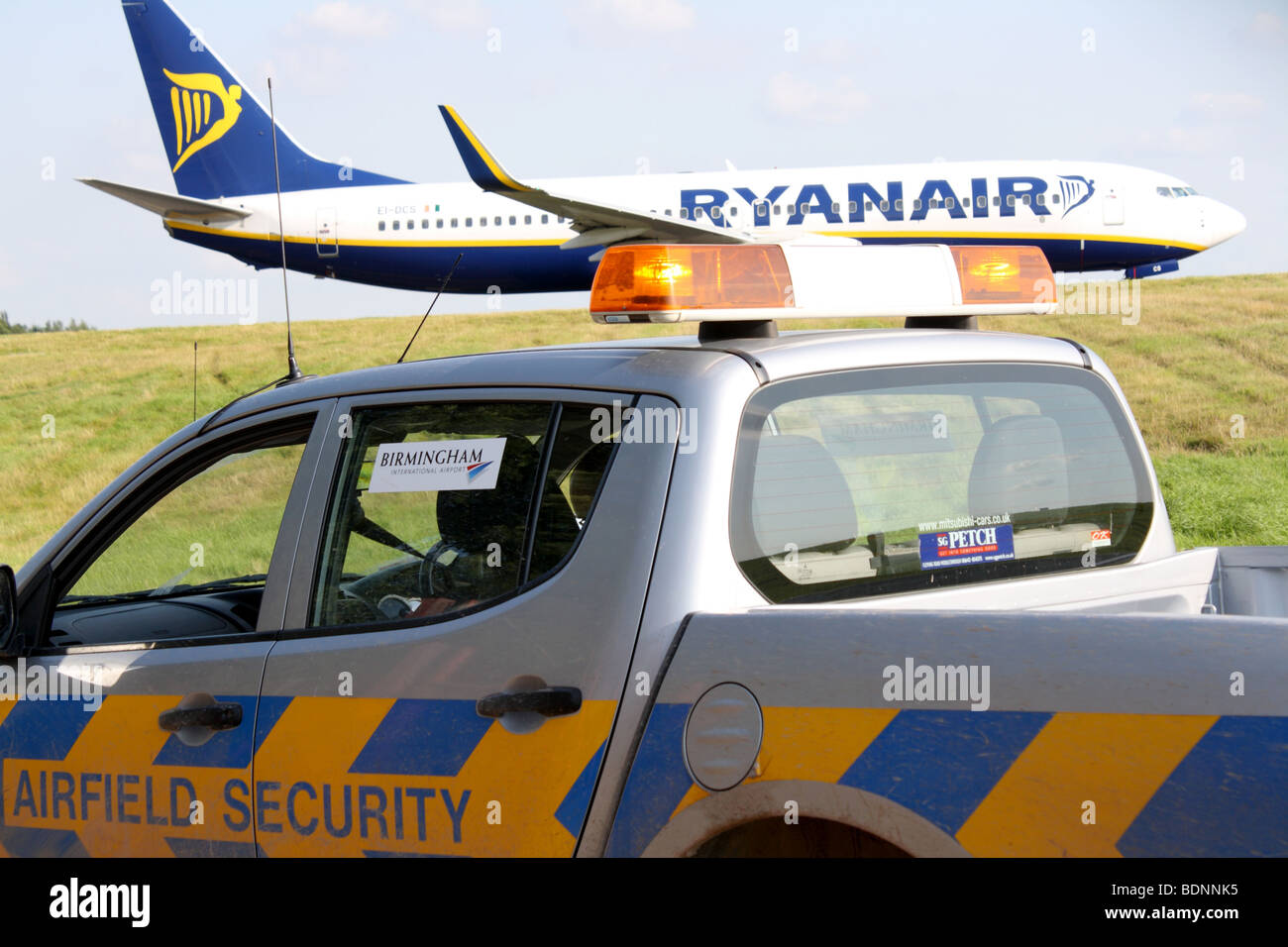 Security Guards High Resolution Stock Photography and Images - Alamy