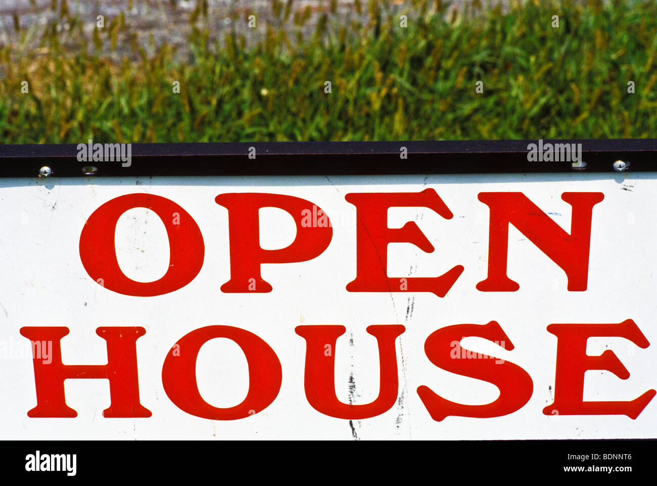 open house for sale sign Stock Photo - Alamy
