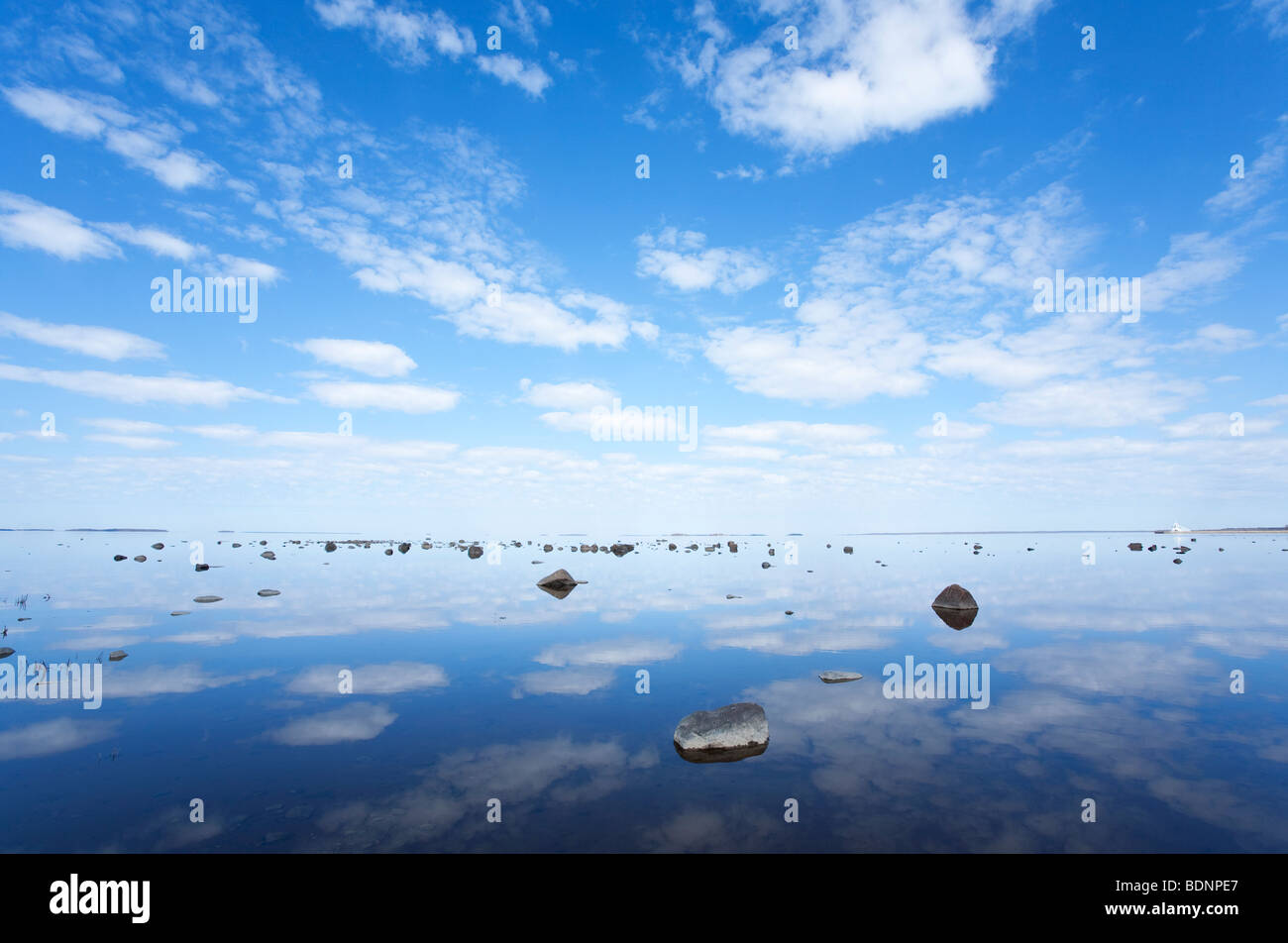 Shoreline low tide exposing hi-res stock photography and images - Alamy