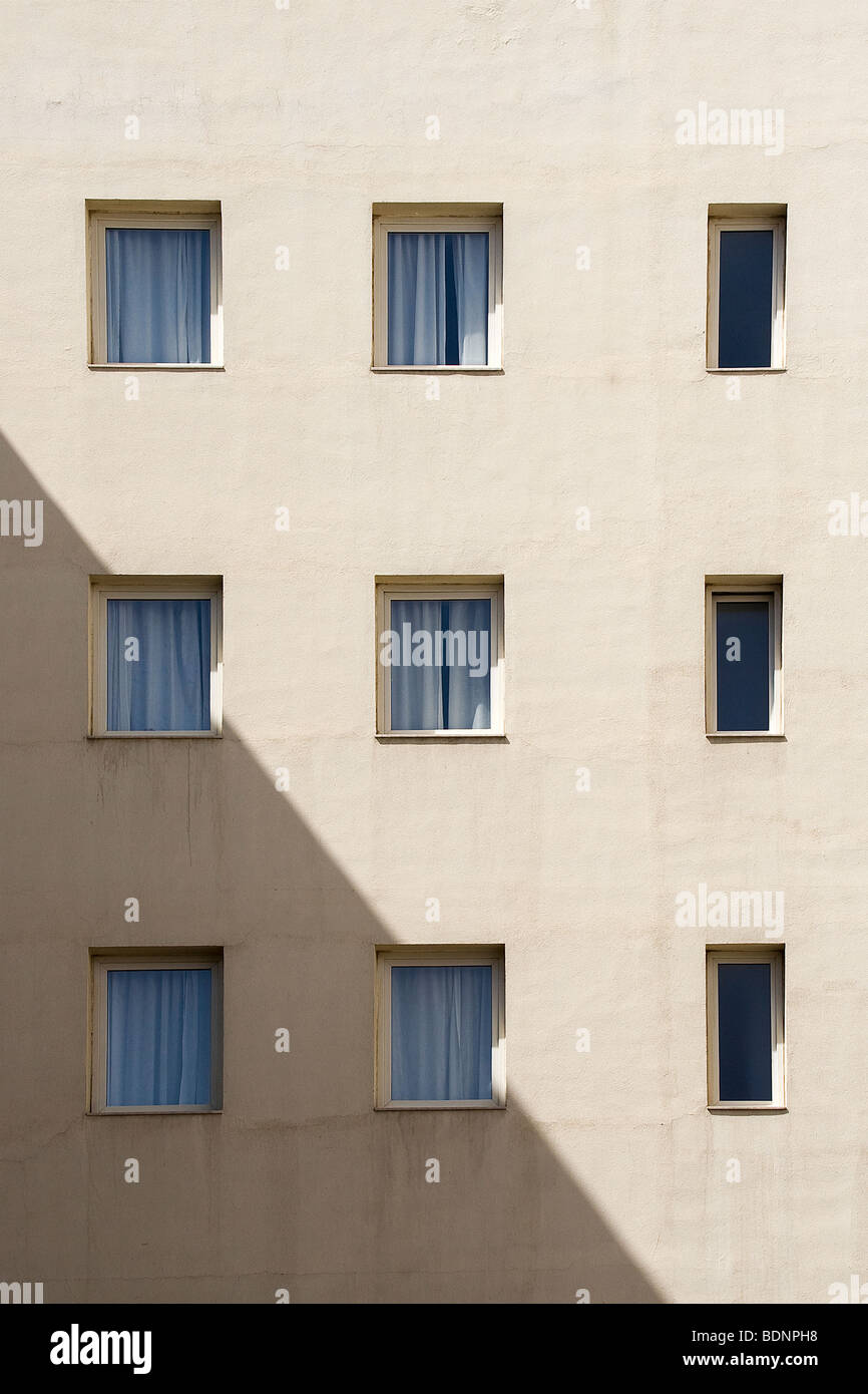 Windows on the side of a modern building Stock Photo - Alamy