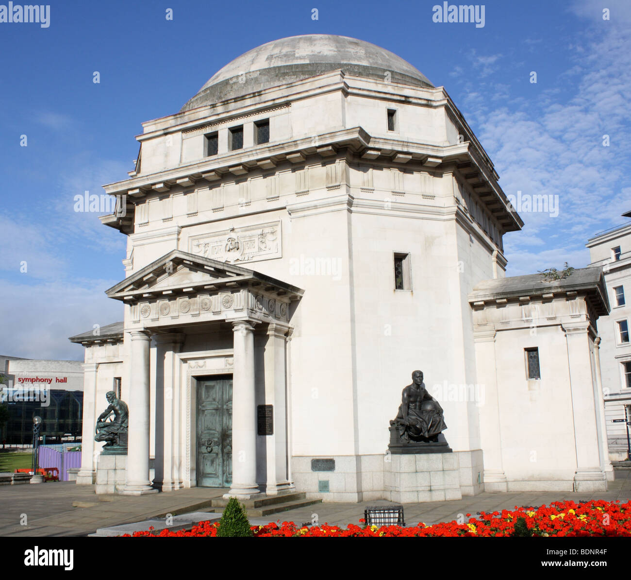 War memorial centenary square hi-res stock photography and images - Alamy