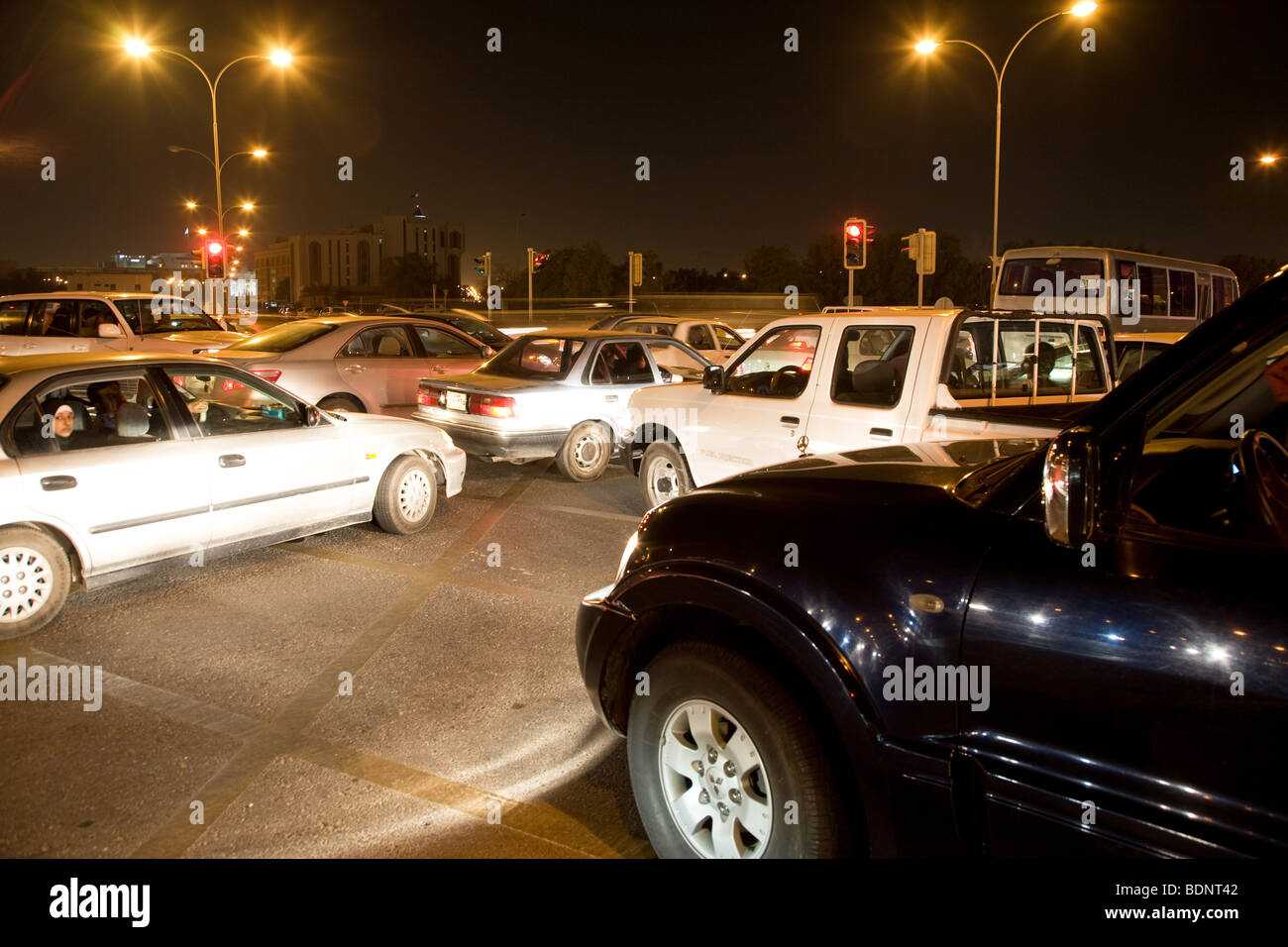 Doha qatar traffic hi-res stock photography and images - Alamy