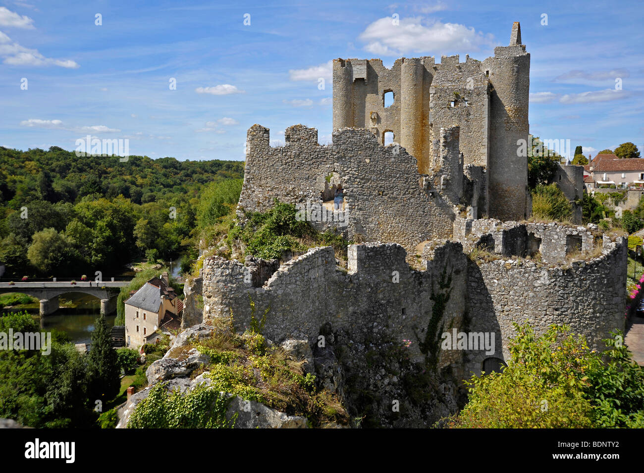 France medieval ruins hi-res stock photography and images - Alamy