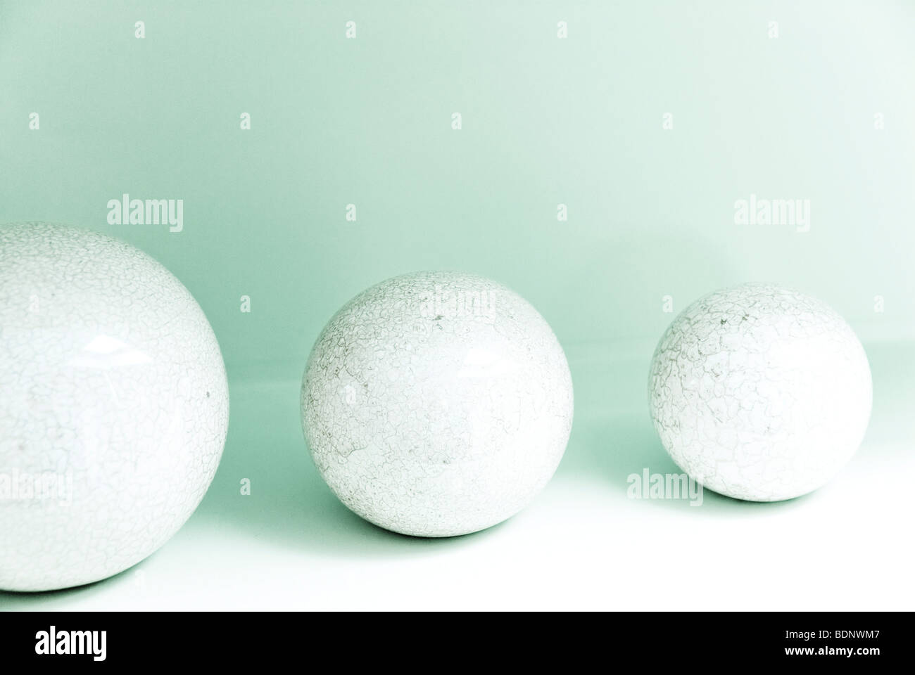 Spheres shadow hi-res stock photography and images - Alamy