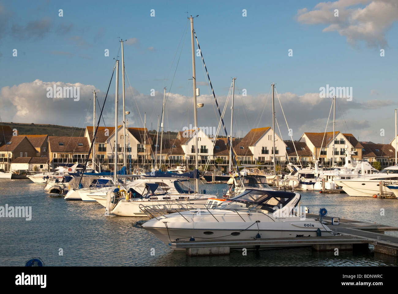 Boats yachts marina pier dock hi-res stock photography and images - Alamy
