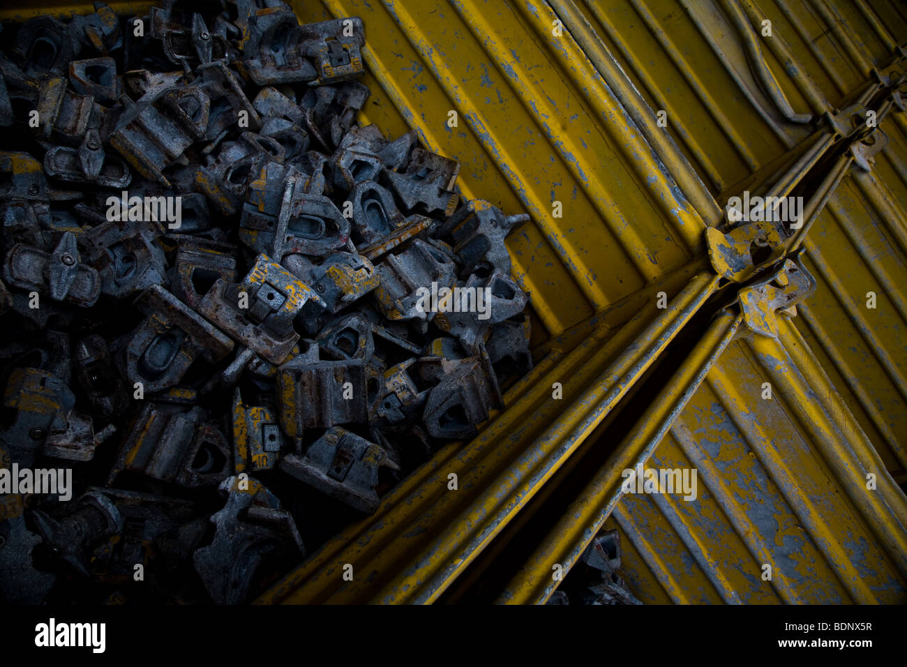 Container clamps hi-res stock photography and images - Alamy
