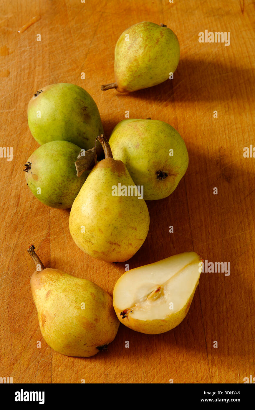 Perry pears hi-res stock photography and images - Alamy