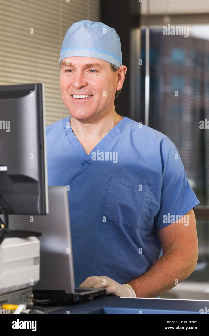 Pulse machine hi-res stock photography and images - Alamy