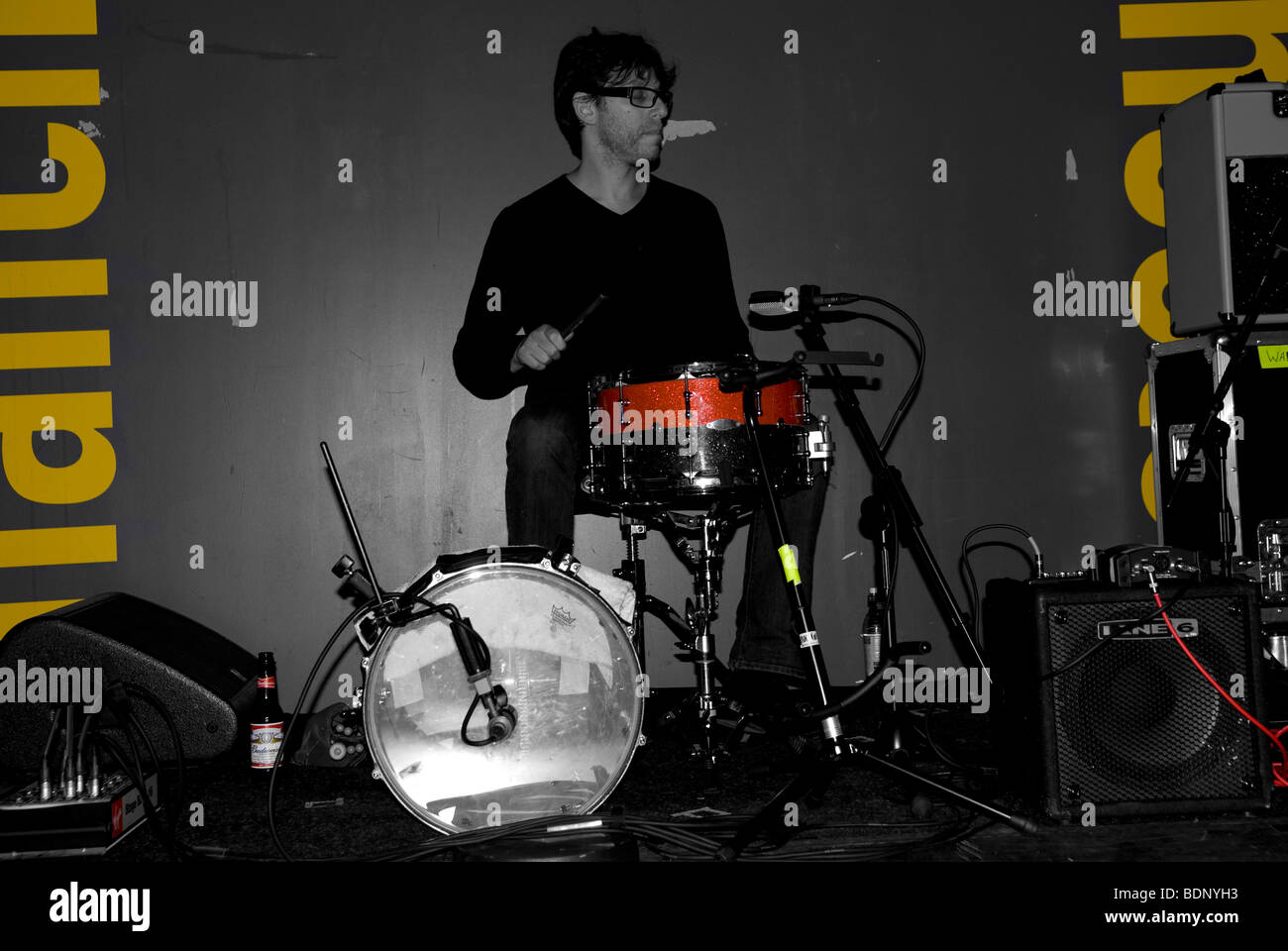 Bop drum hi-res stock photography and images - Alamy