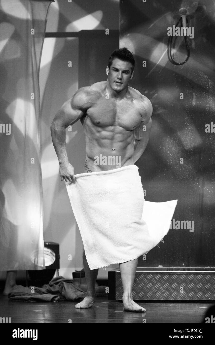 Las Vegas Chippendales perform at Edinburgh Fringe 2009 Dancer: Lind ...