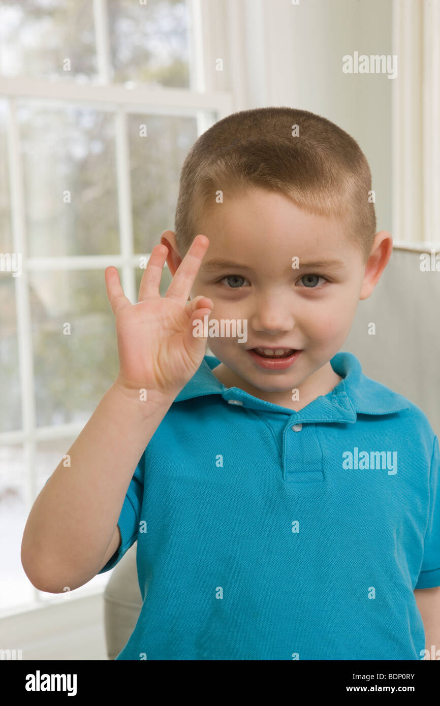 Hand sign language alphabet deaf hi-res stock photography and images ...