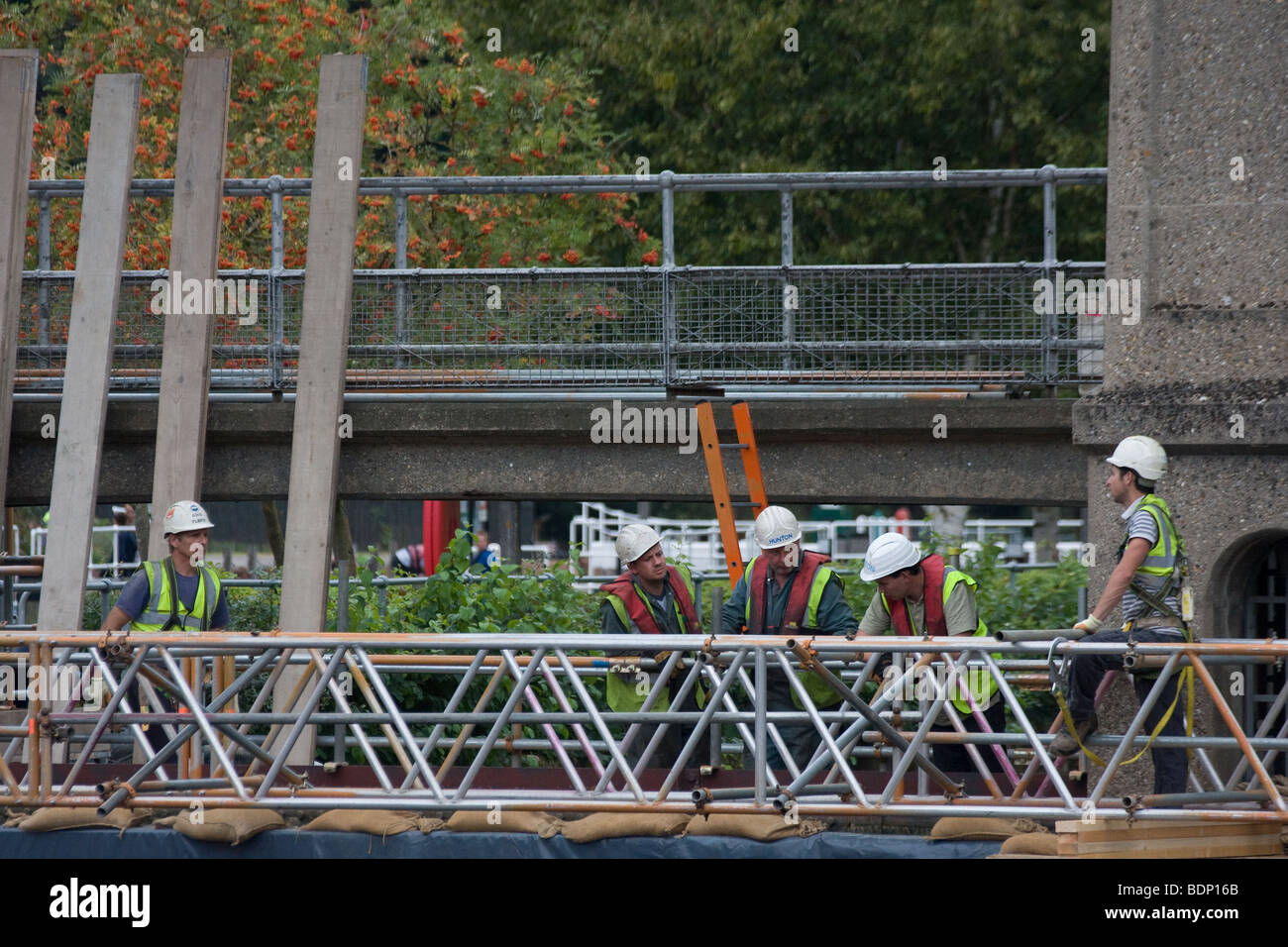 building scaffold scaffolding site construction rig workers Stock Photo ...