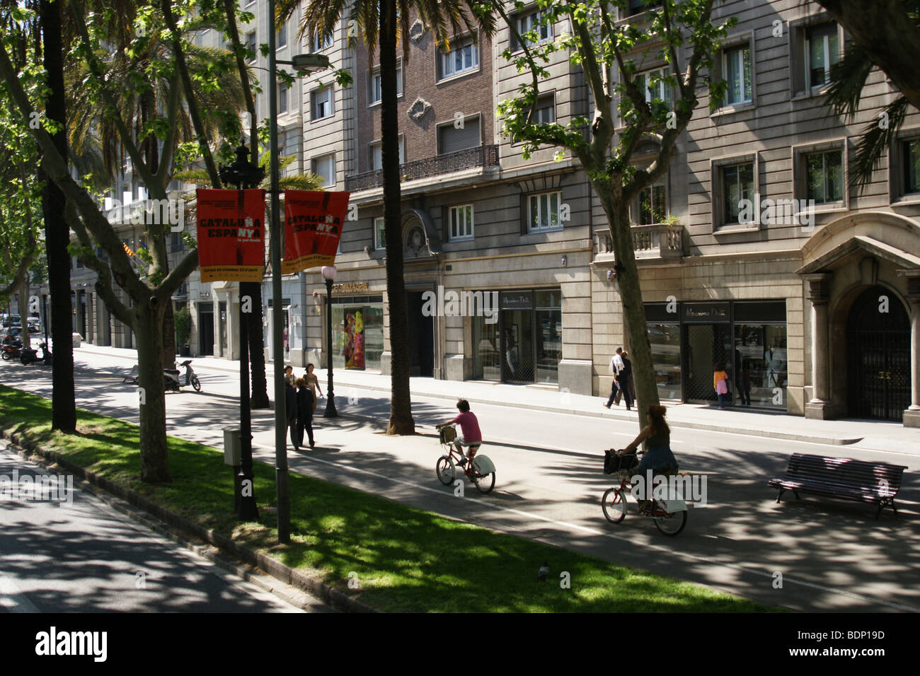 Avinguda diagonal avenue hi-res stock photography and images - Alamy