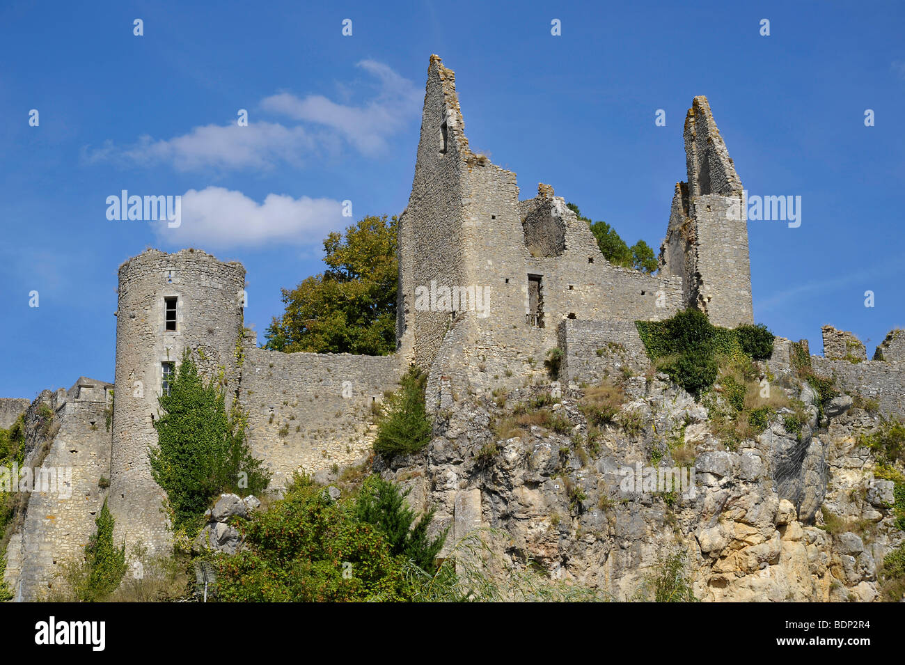 Old medieval hilltop chateau hi-res stock photography and images - Alamy
