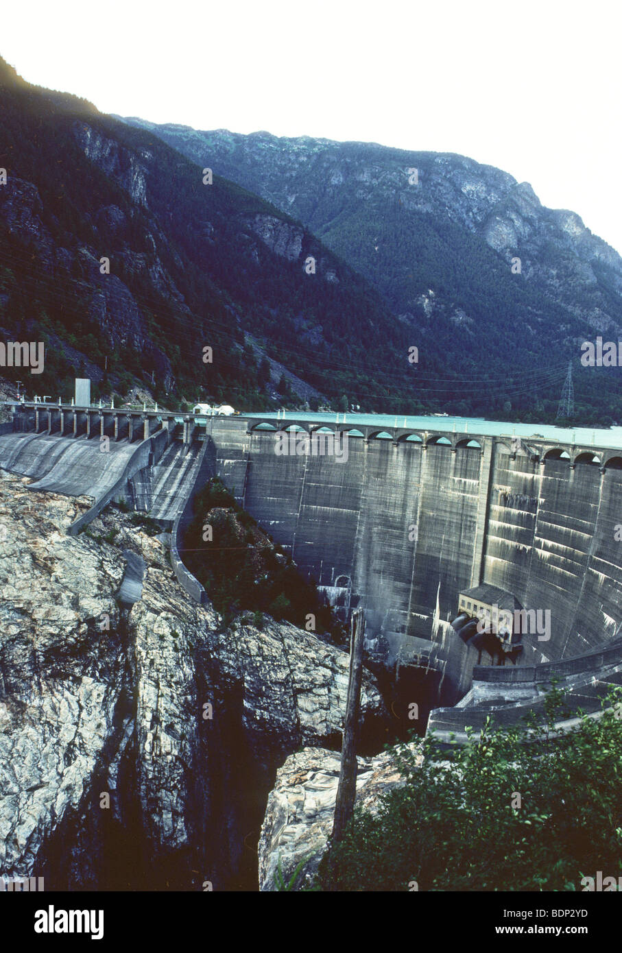 Diablo Dam, on the Skagit river, lake diablo Stock Photo - Alamy