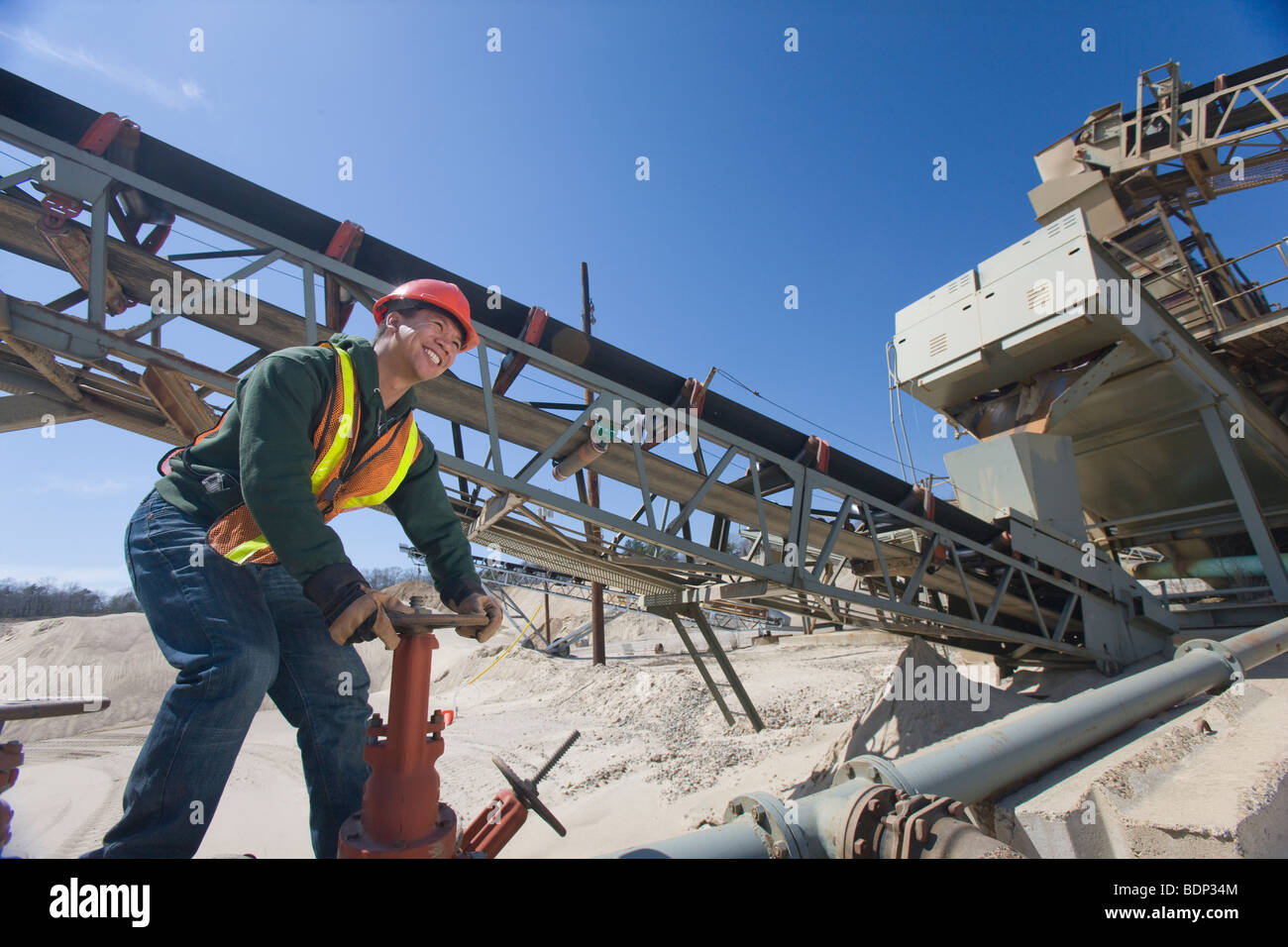 Pipeline valve site hi-res stock photography and images - Alamy