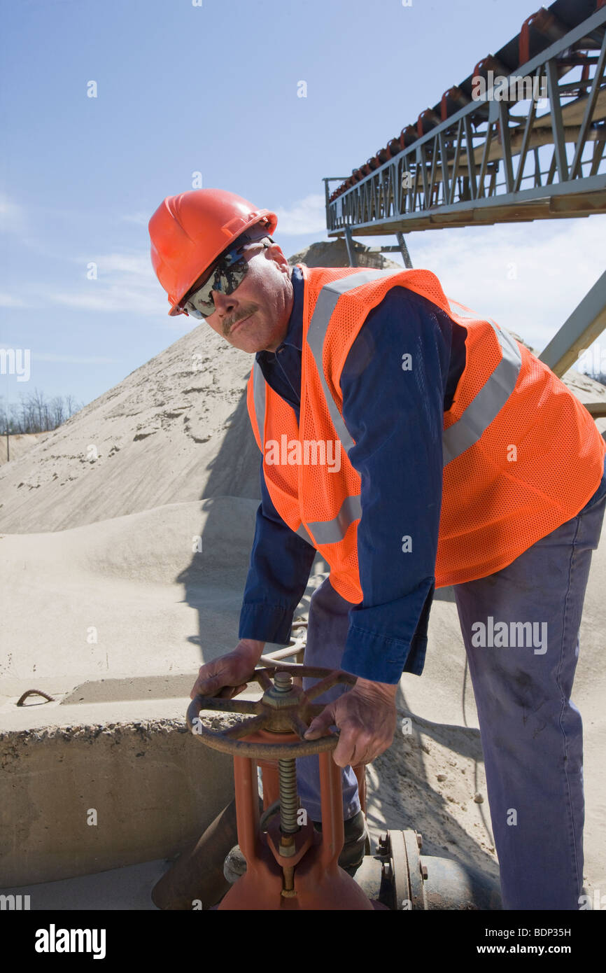Surveyor construction wheel hi-res stock photography and images - Alamy